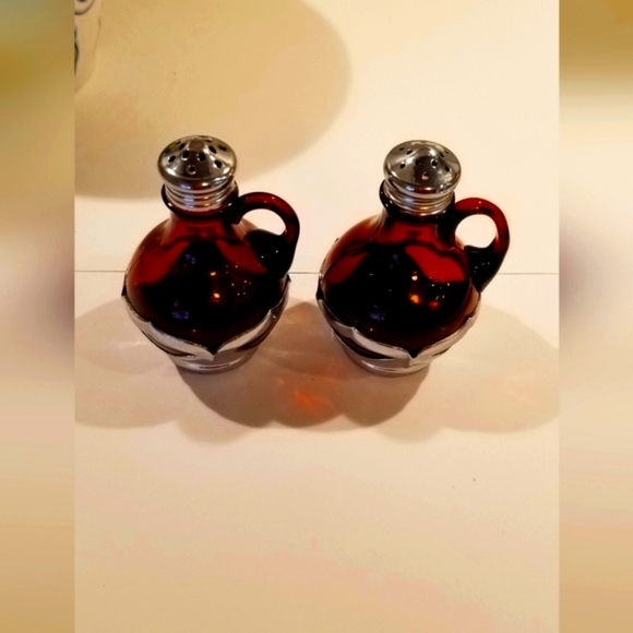 Dining | Farberware Farber Bros Salt And Pepper Shakers | Poshmark